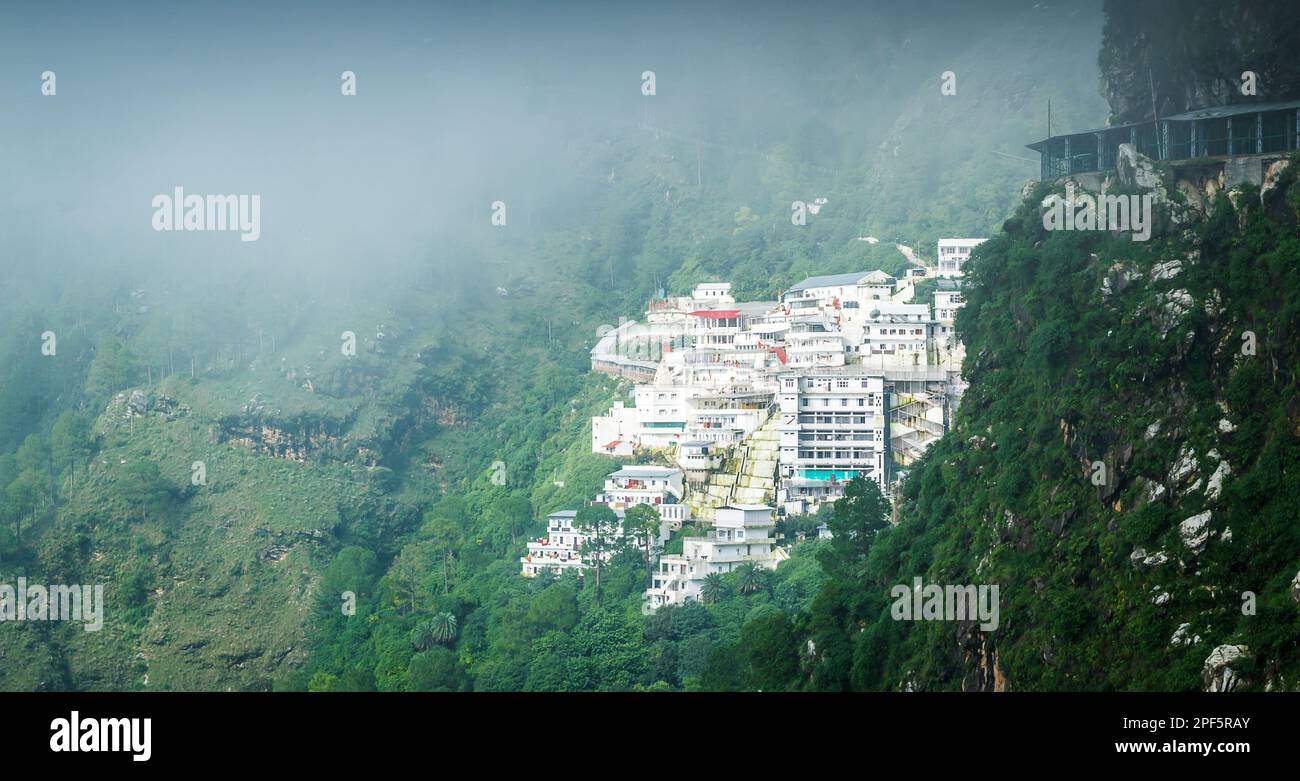 Vaishno devi temple in Jammu, India Stock Photo - Alamy