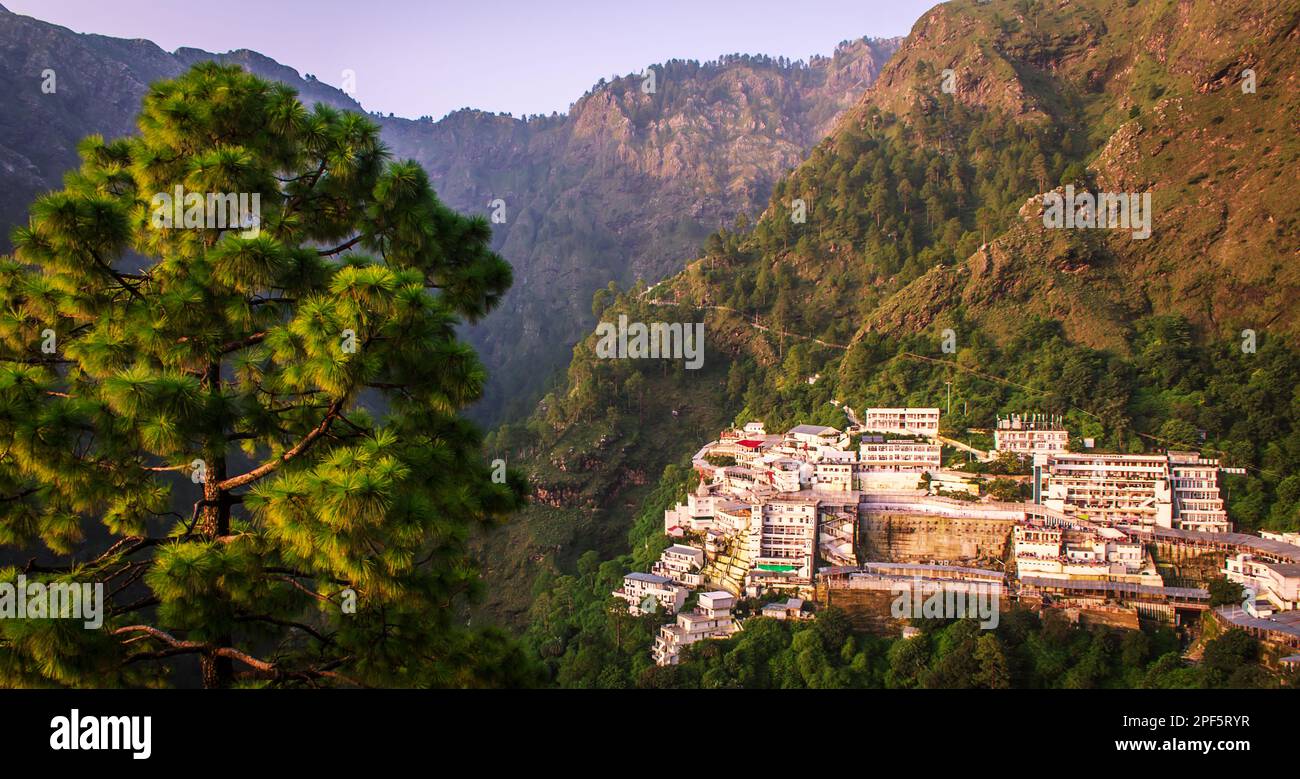 Vaishno devi temple in Jammu, India Stock Photo - Alamy