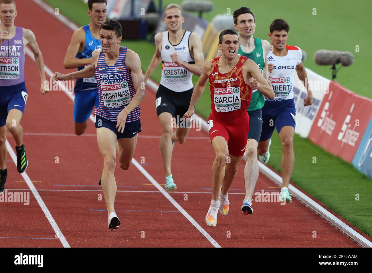 Mariano GARCÍA winning the Gold Medal from Jake WIGHTMAN in the 800m at ...