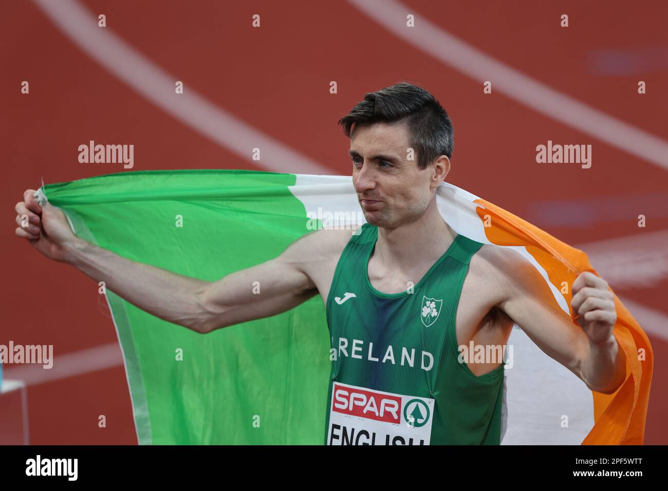 Mark ENGLISH celebrating after winning the Bronze Medal in the 800m ...
