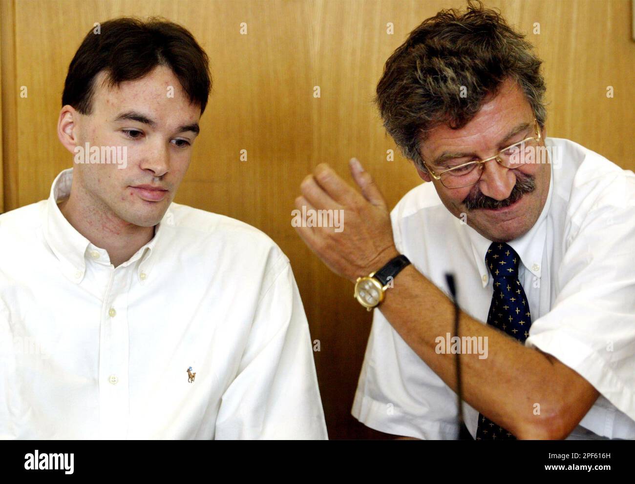 Der Angeklagte Magnus G., links, und sein Verteidiger Hans-Ulrich ...