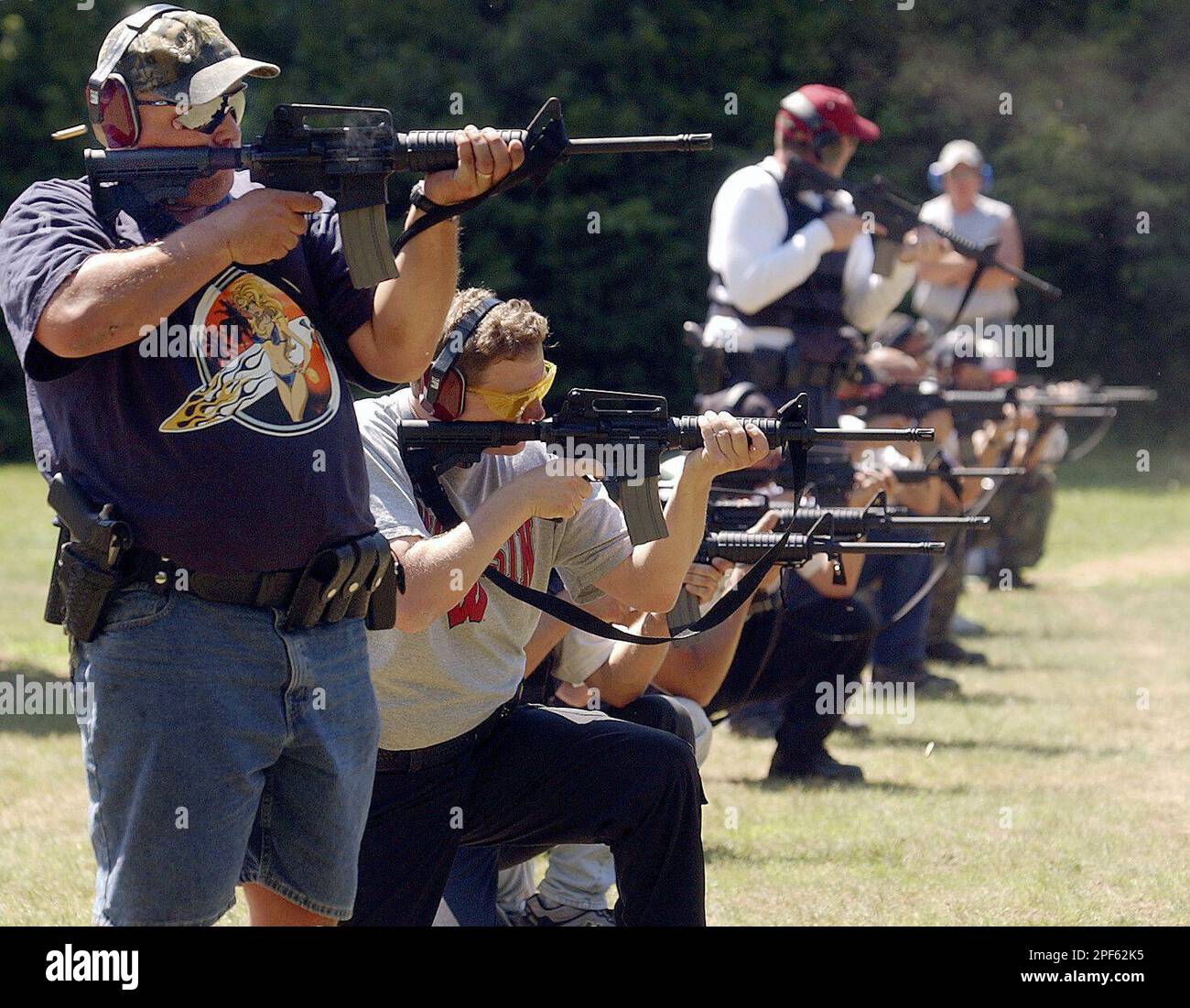 Patrolman Tom Jordan, left, and Sgt. Terry Peterson, both from the ...