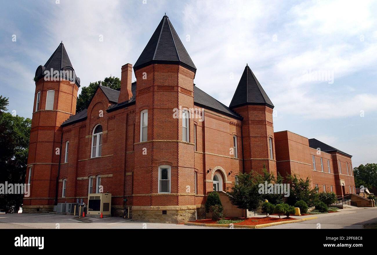 The Putnam County Courthouse in Winfield, W.Va., is shown Saturday ...