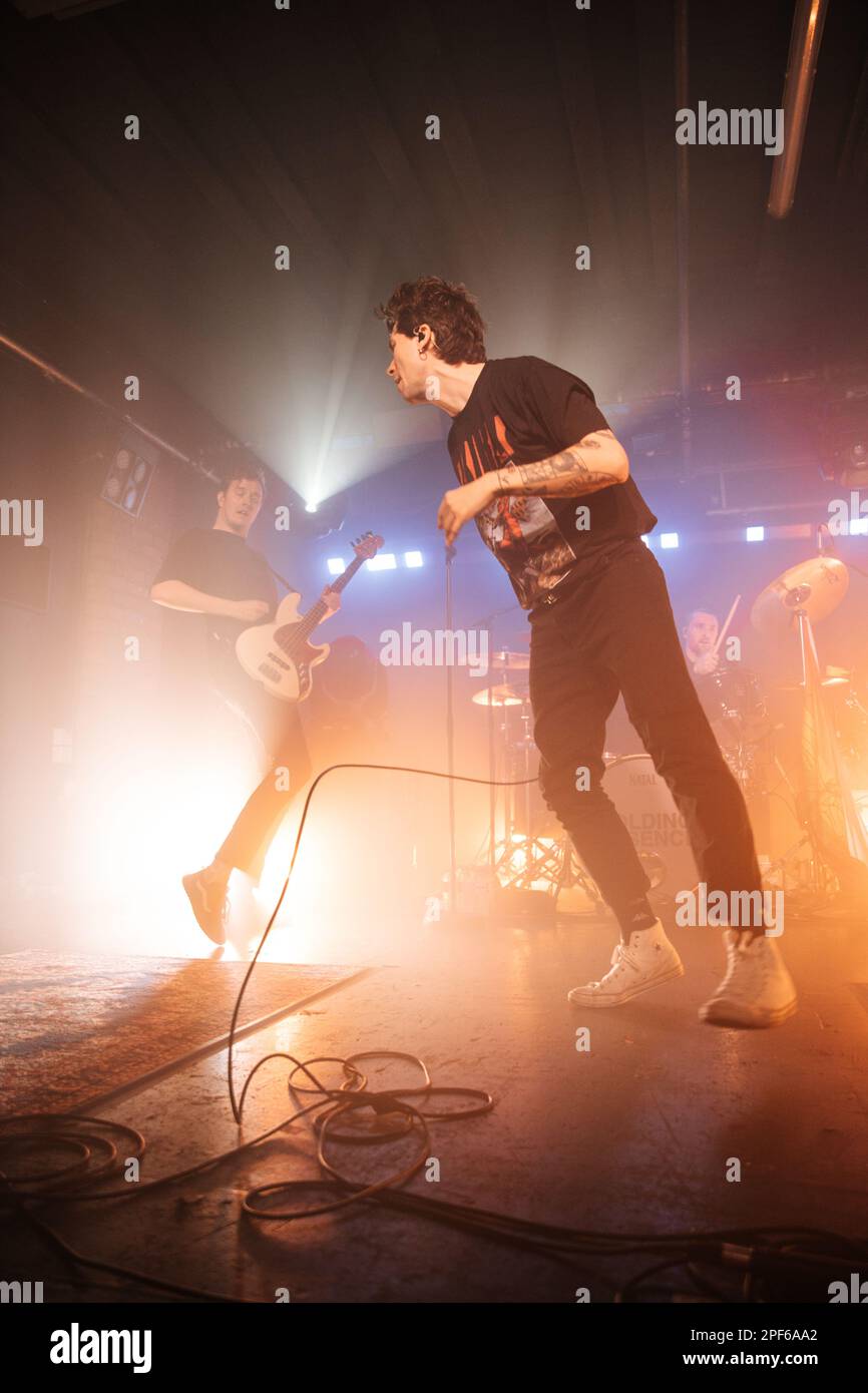 Holding absence band hi-res stock photography and images - Alamy