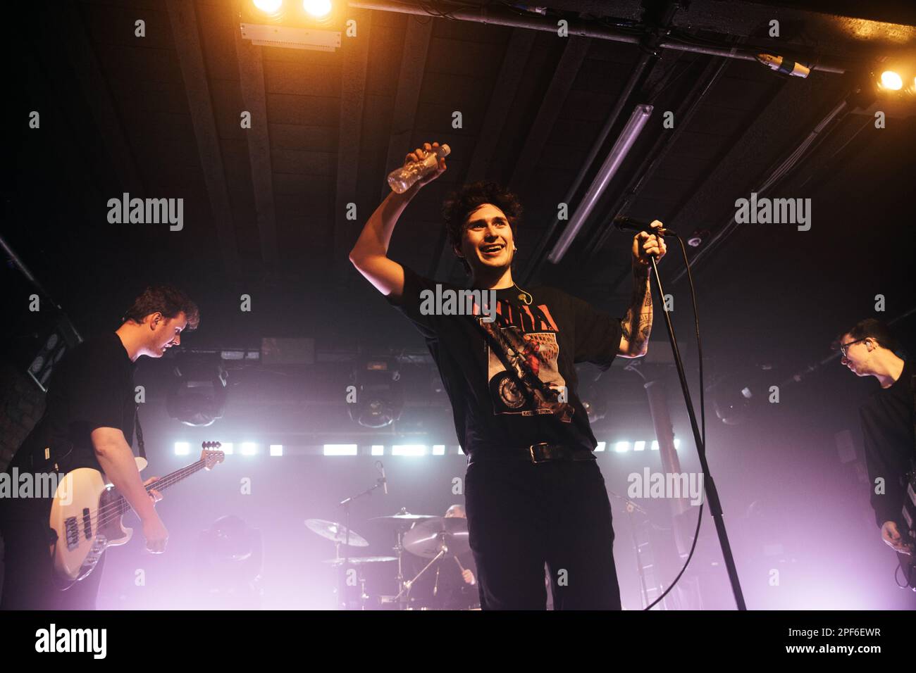 Holding absence band hi-res stock photography and images - Alamy