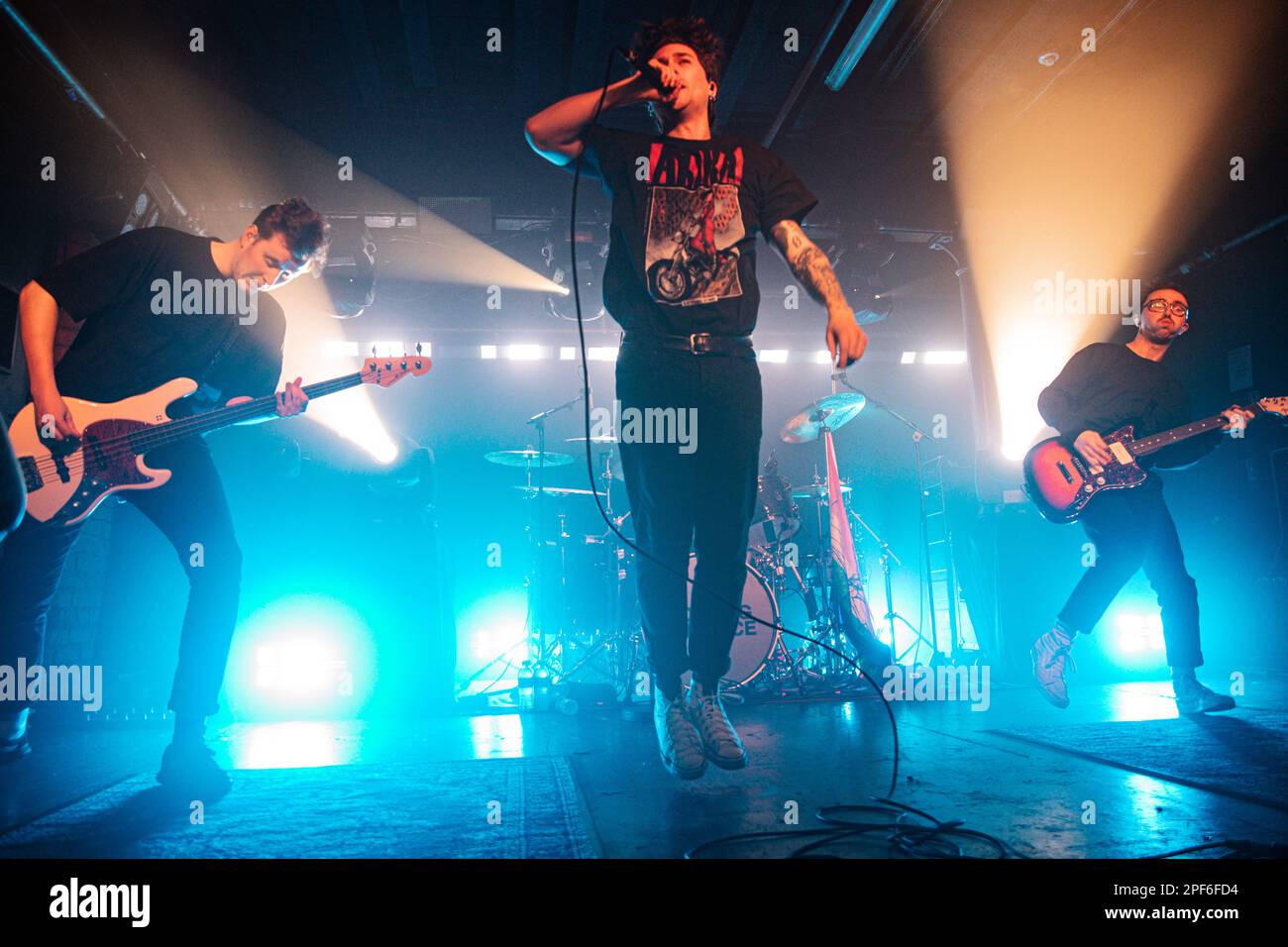 Holding absence band hi-res stock photography and images - Alamy