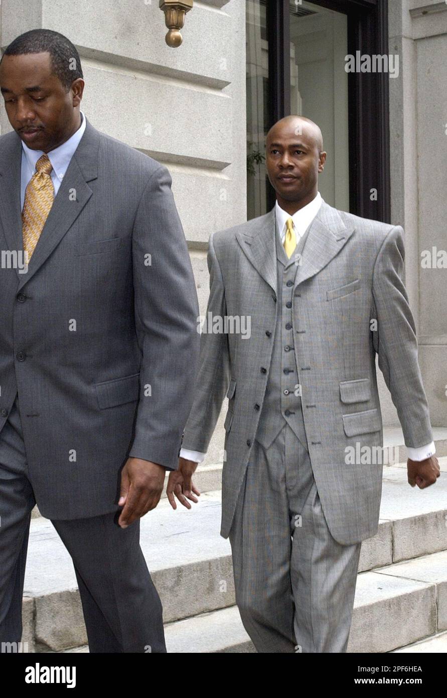 Former Harlem Globetrotters basketball player Clyde "The Glide" Austin ...