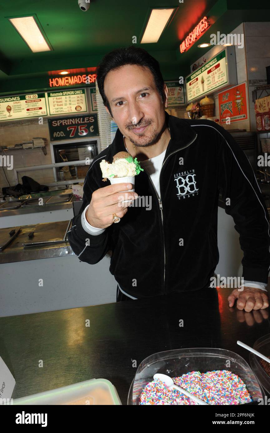 William DeMeo at L&B Spumoni Gardens in Brooklyn, photos Nadja Sayej ...