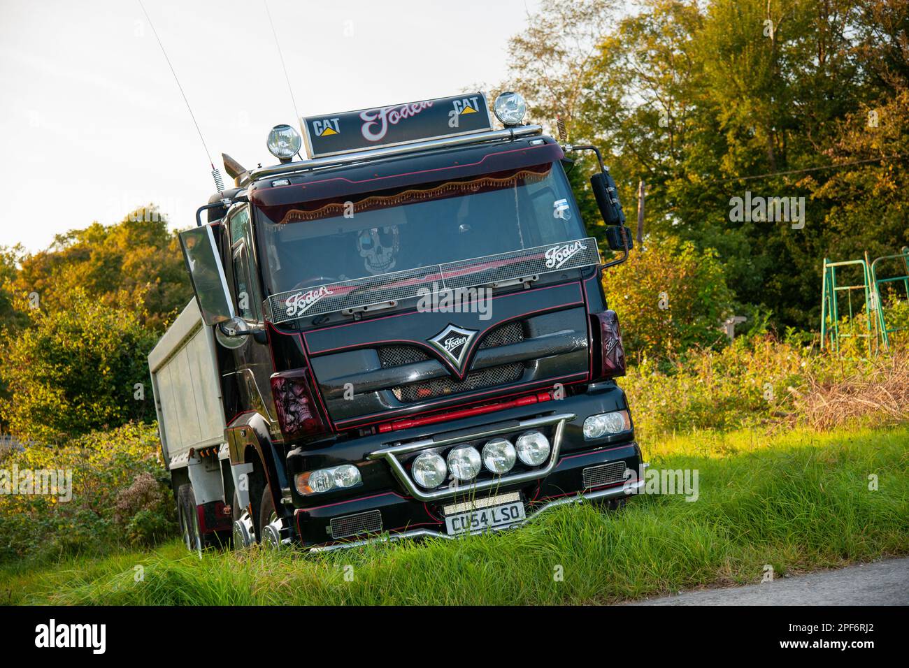 Bulk tipper hi-res stock photography and images - Alamy