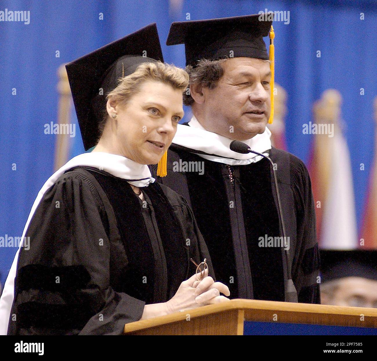 Cokie Roberts and her husband, Steve Roberts, give the commencement ...
