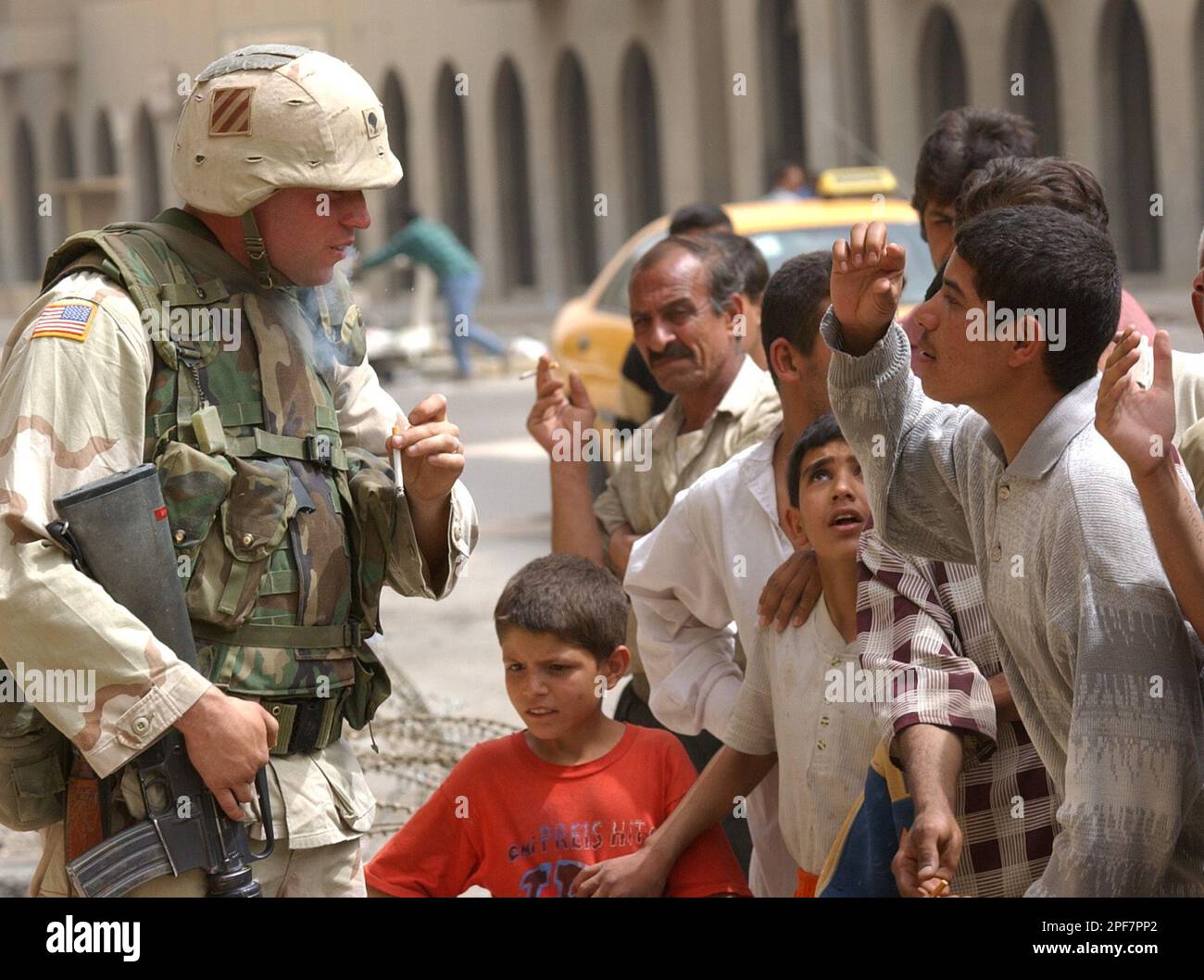 A US Army soldier whose unit guards the Al-Rasheed Bank in central ...