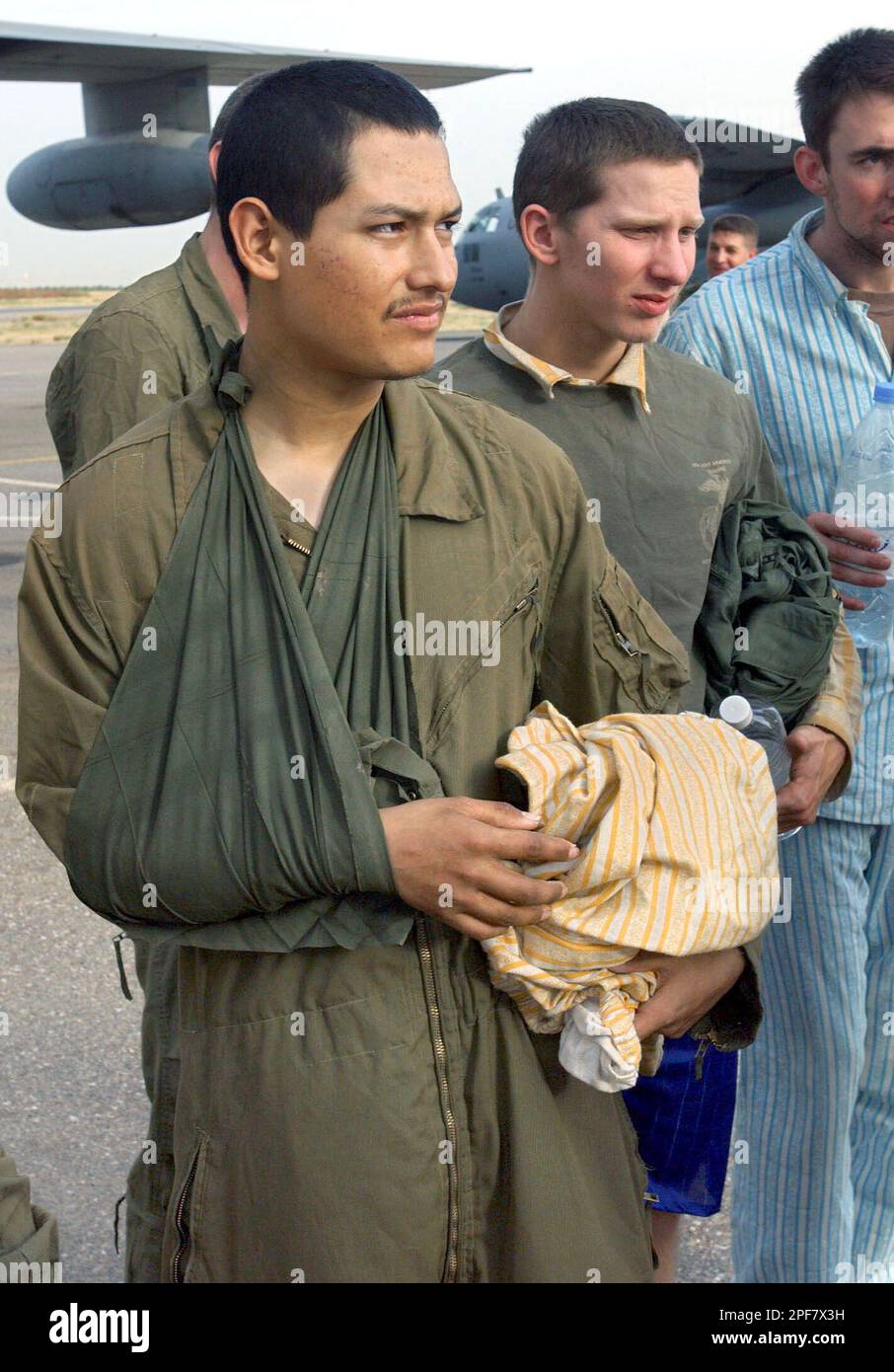 U.S. Army 507th Maintenance Battalion Spc. Edgar Hernandez, of Mission ...