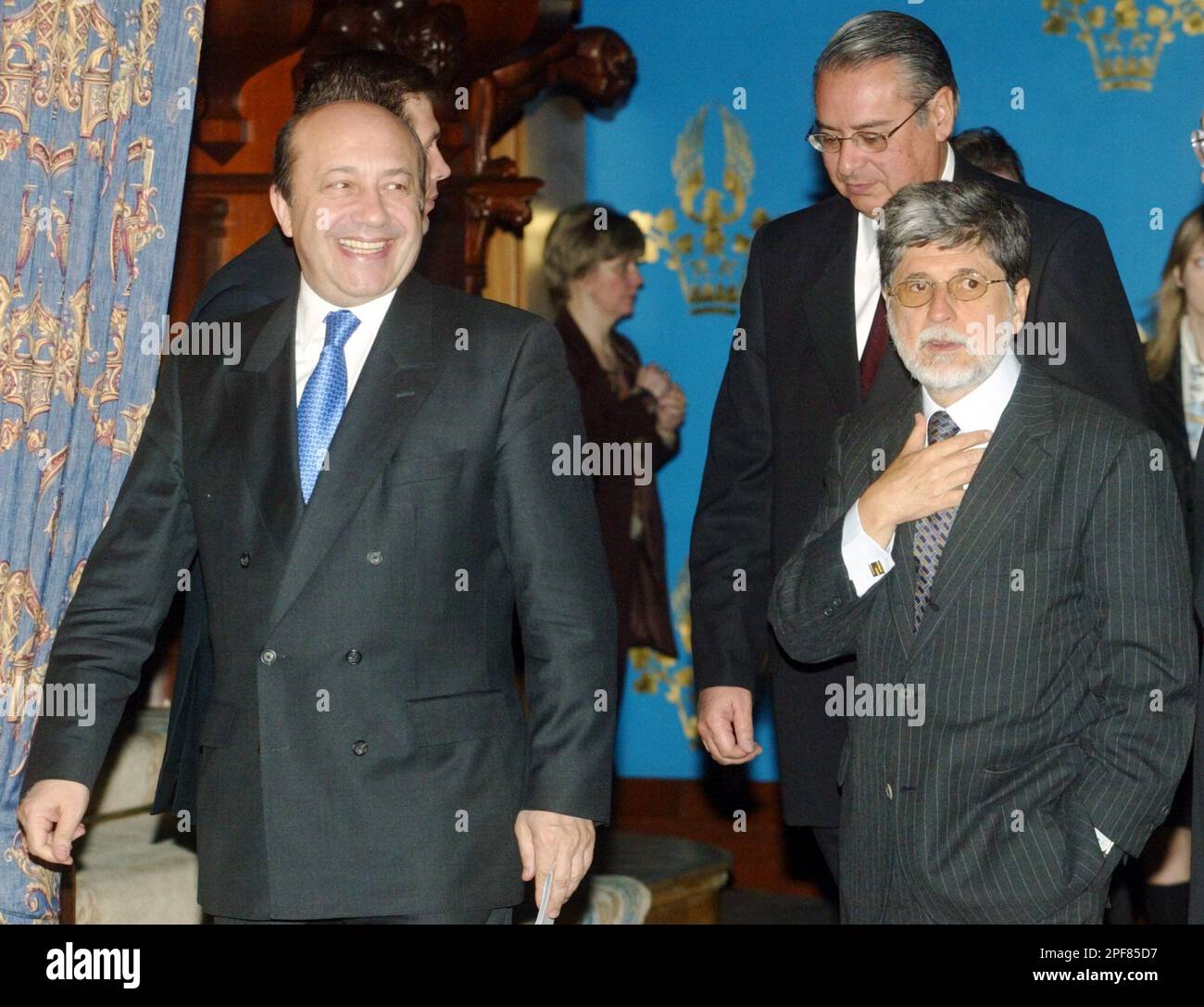 Russia's Foreign Minister Igor Ivanov, left, Brazil's Foreign Minister ...