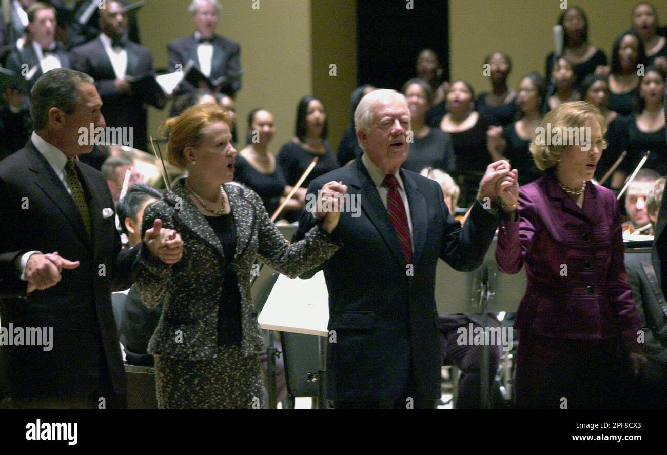 Former President Jimmy Carter sings "God Bless America" with former ...