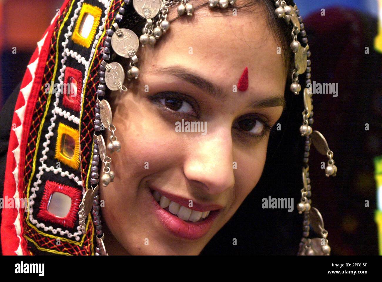 Wearing traditional south Indian clothes Kirthi Ramesh advertise the ...