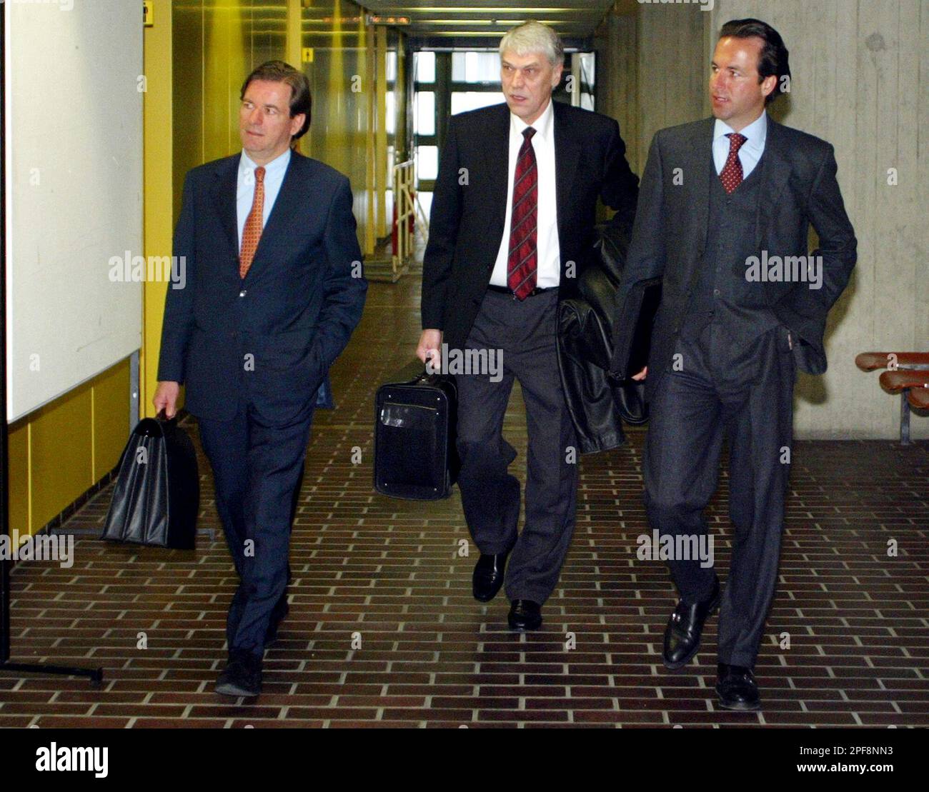 Die EM-TV Gruender Florian Haffa, rechts, sein Bruder Thomas Haffa ...