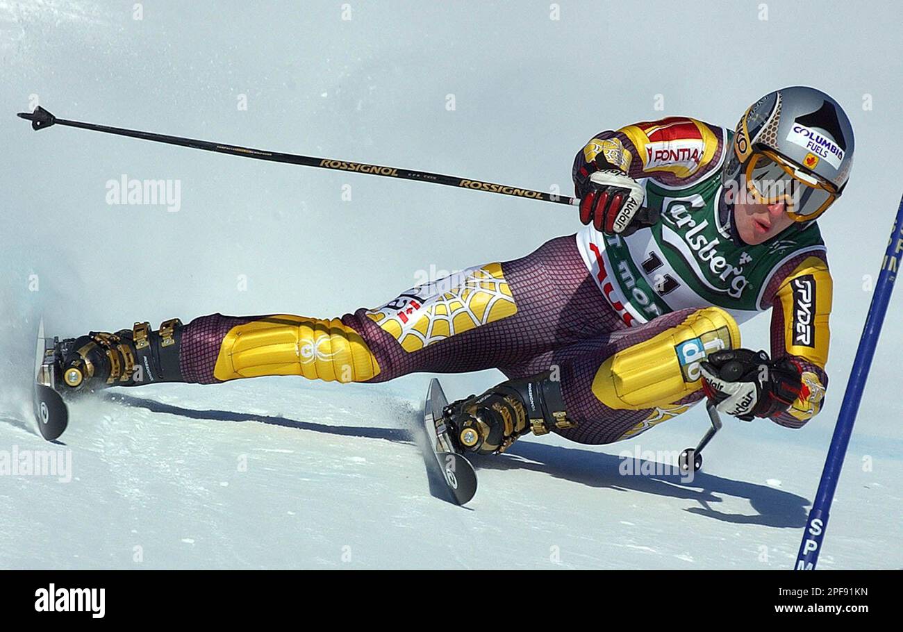 Canada's Allison Forsyth makes a turn during the first run of the Women ...