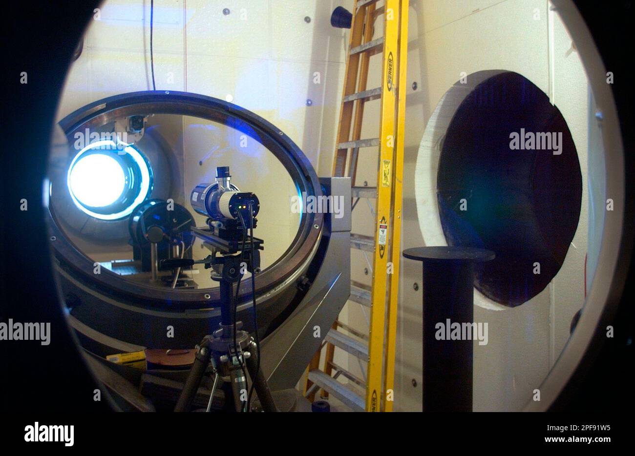 The 20-year old amatuer telescope, with a digital data back, points ...