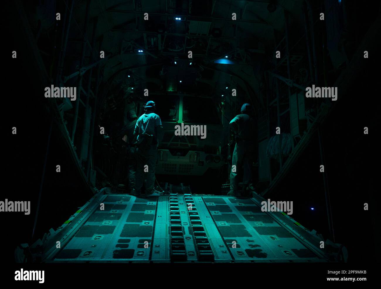 U.S. Marines assigned to Marine Medium Tiltrotor Squadron 266 (VMM-266 ...