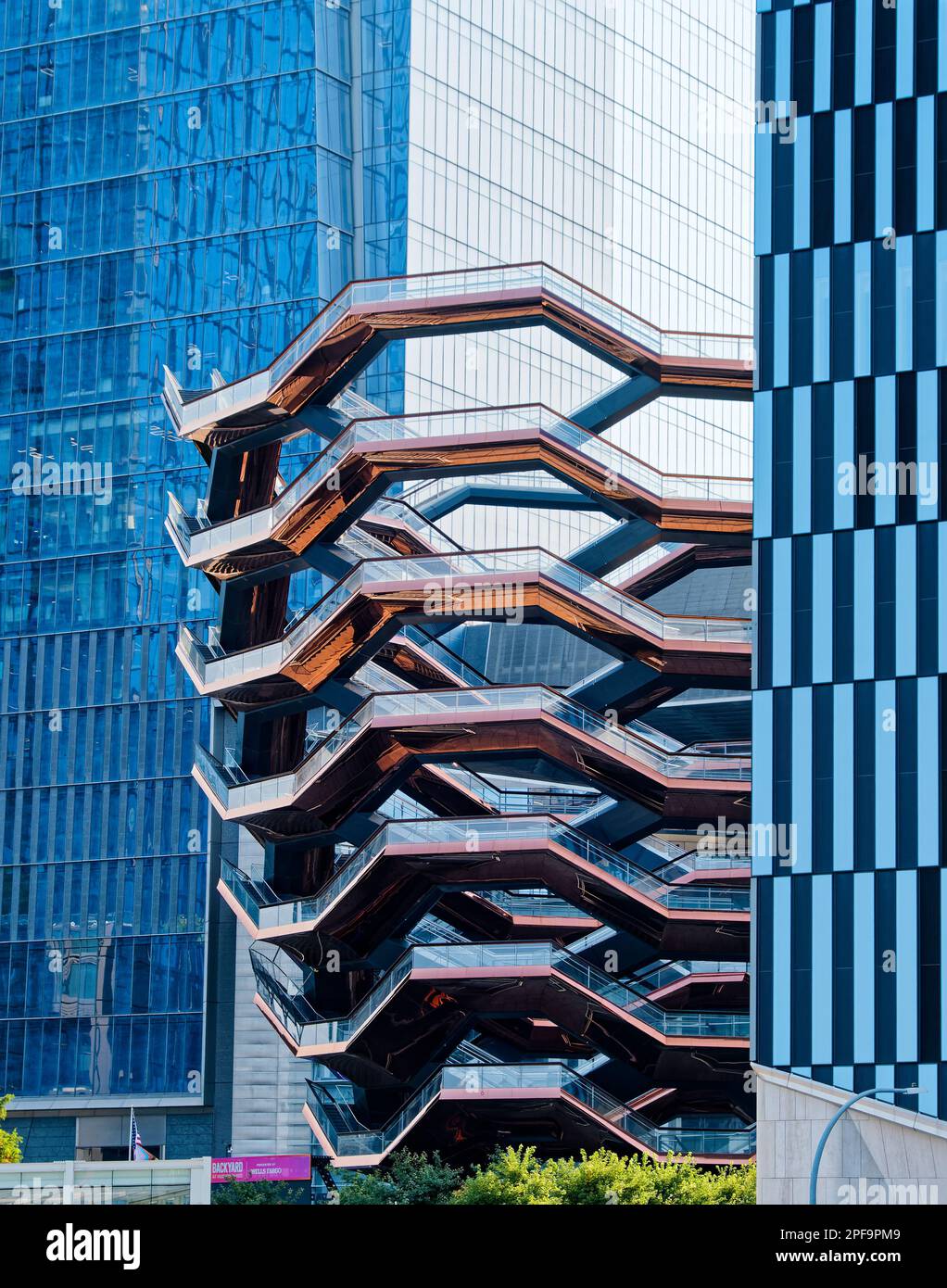 The Vessel Beyond Modern Building Stock Photo - Alamy