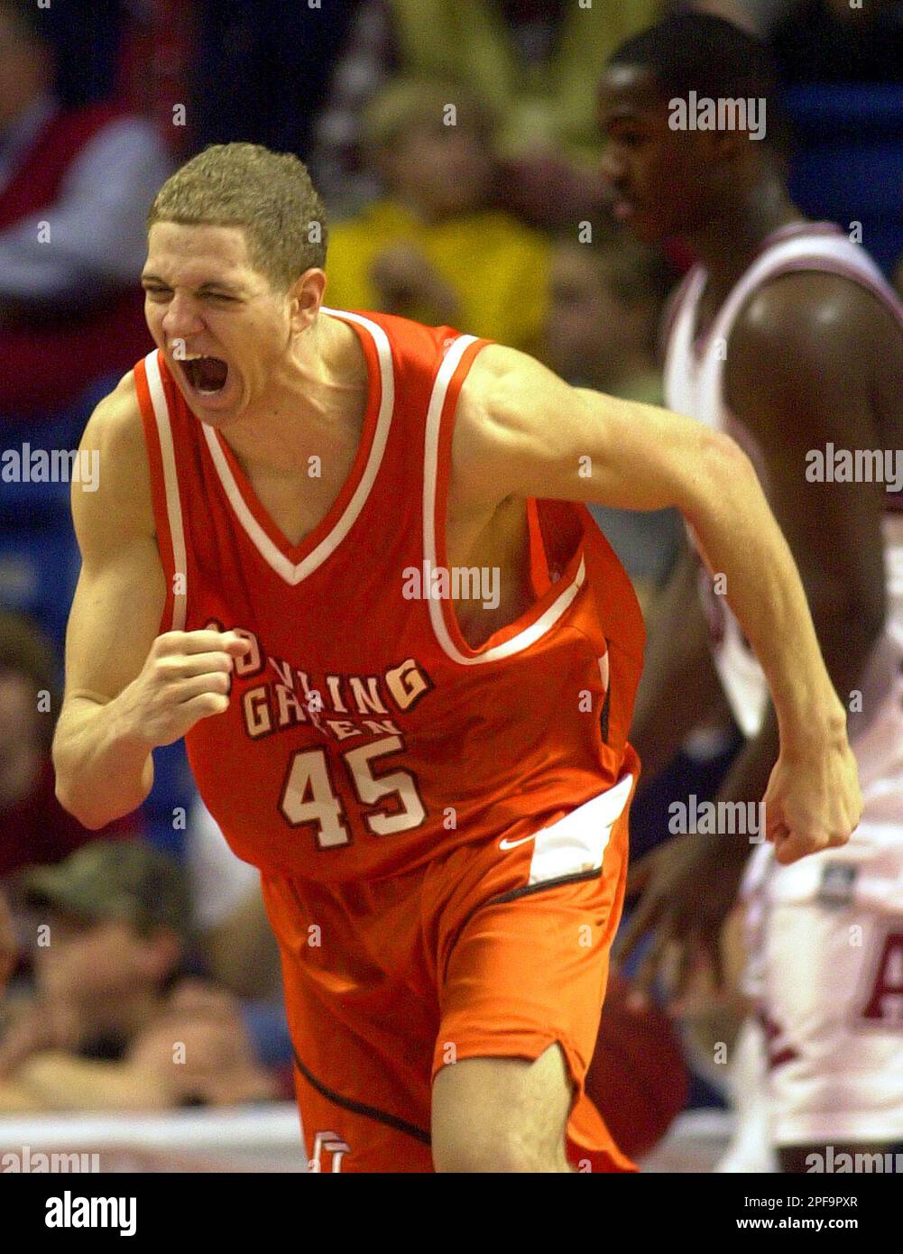Bowling Green's Kevin Netter (45) reacts after scoring over Alabama's ...