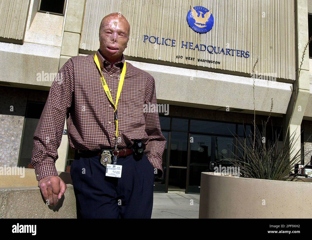 ** ADVANCE FOR WEEKEND EDITIONS DEC. 7-8 ** Phoenix Police Officer ...