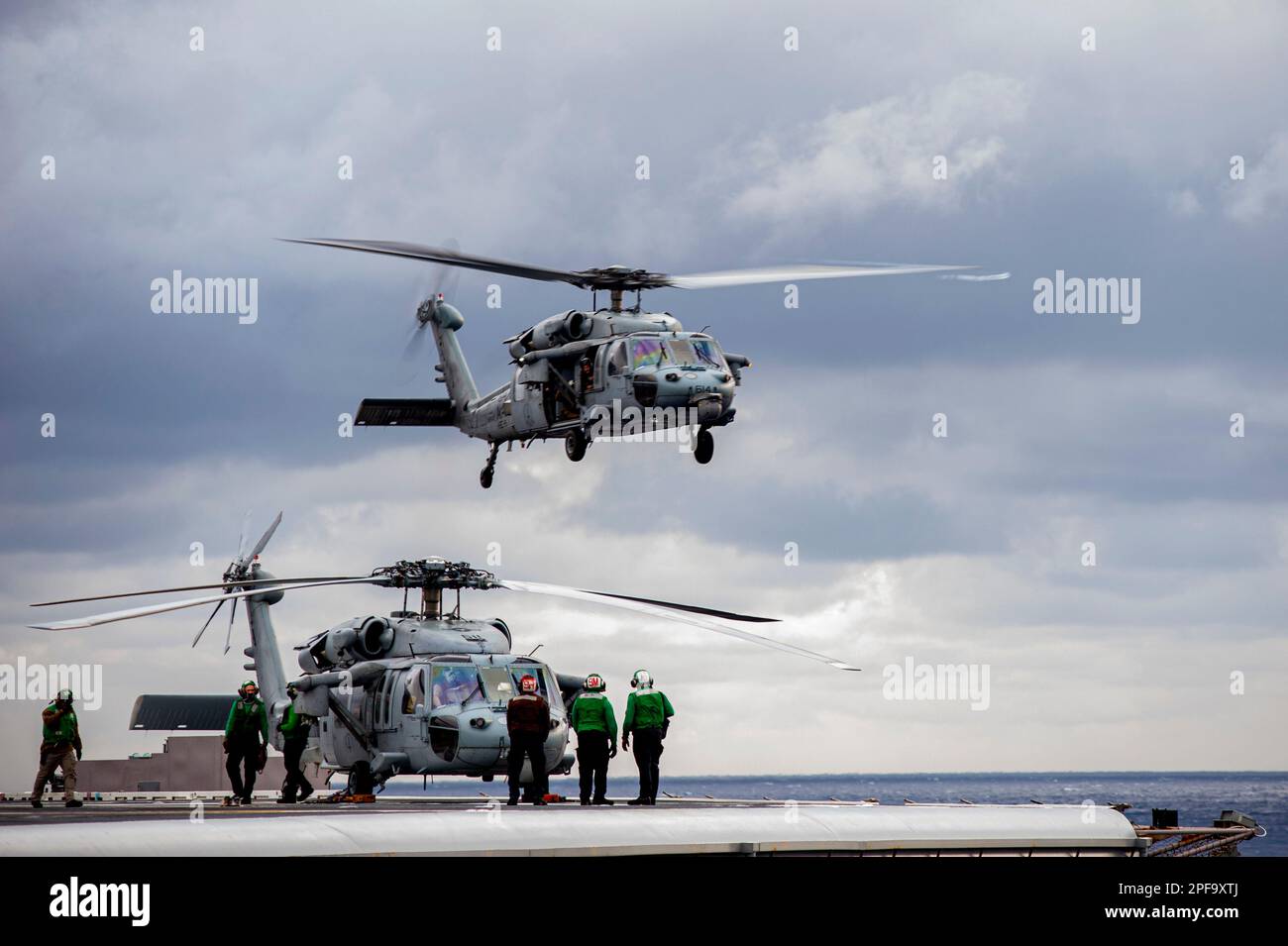 An MH-60S Knighthawks attached to the "Tridents" of Helicopter Sea ...