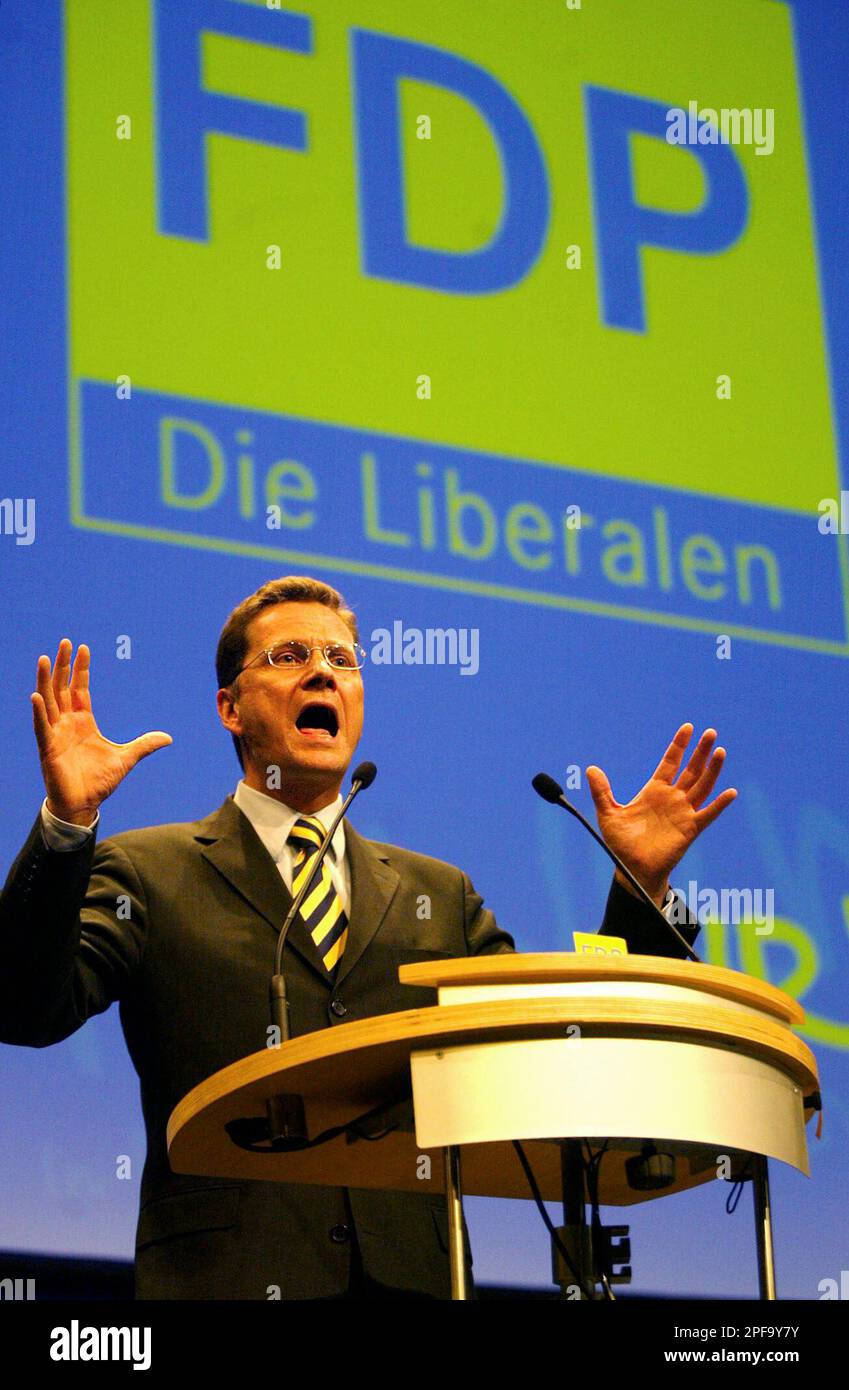 Der Bundesvorsitzender der FDP, Guido Westerwelle, redet auf dem ...