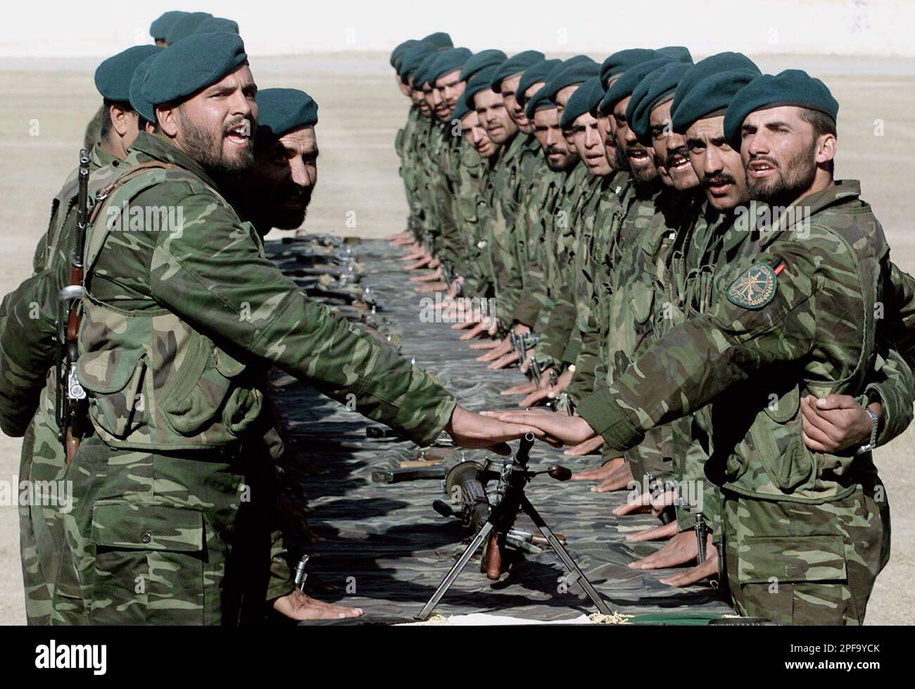 Afghan soldiers from 1st battalion of Afghan National Guard take pledge ...