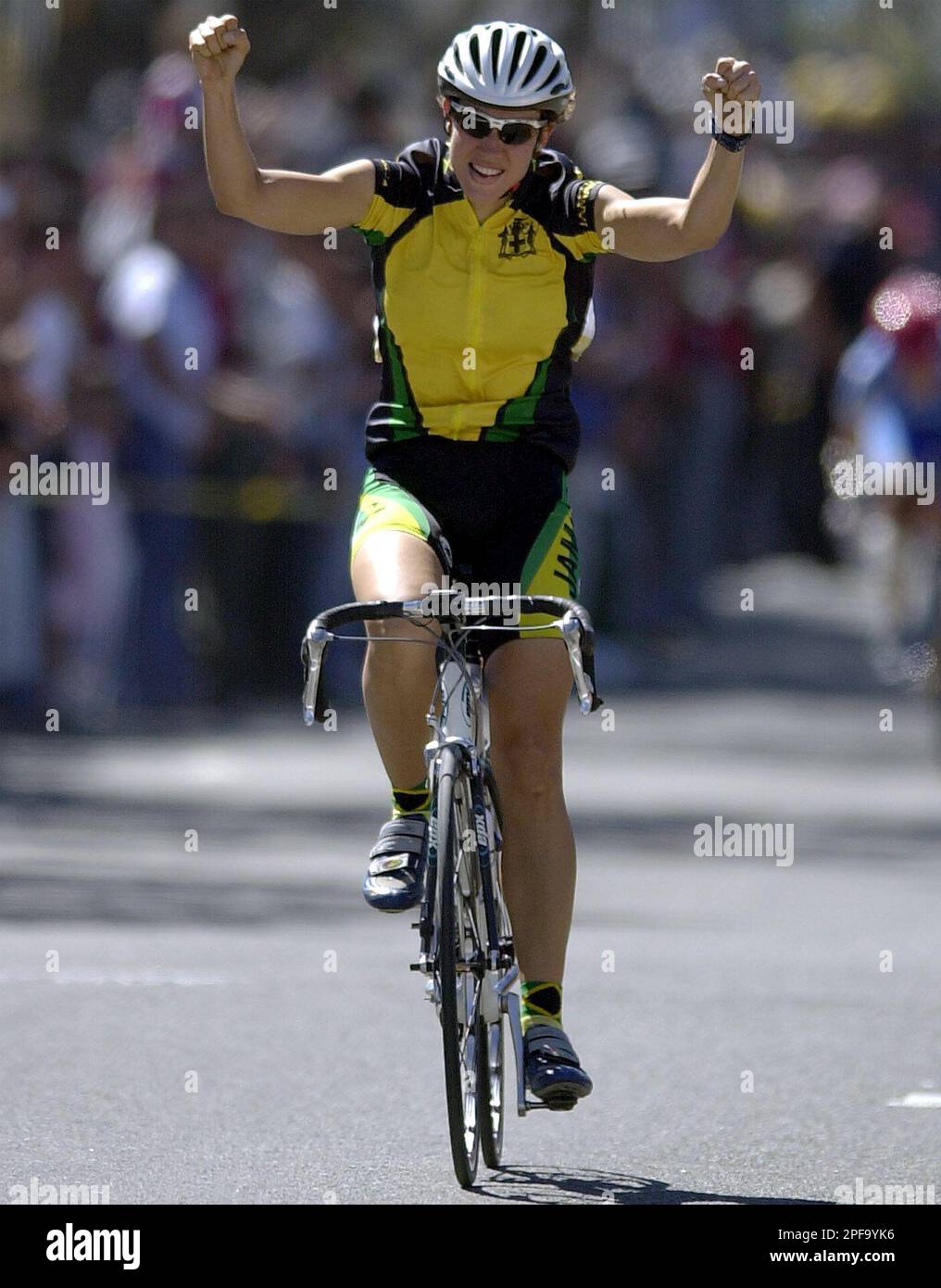 Jamaica's Lora Winter celebrates her gold medal in women's cycling ...