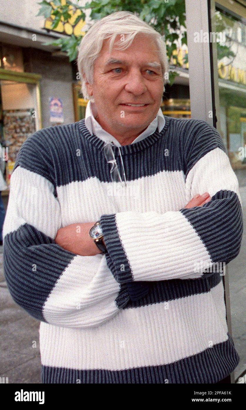 Ein Archivbild vom 11. September 1993 zeigt Gunter Sachs in Berlin, wo ...