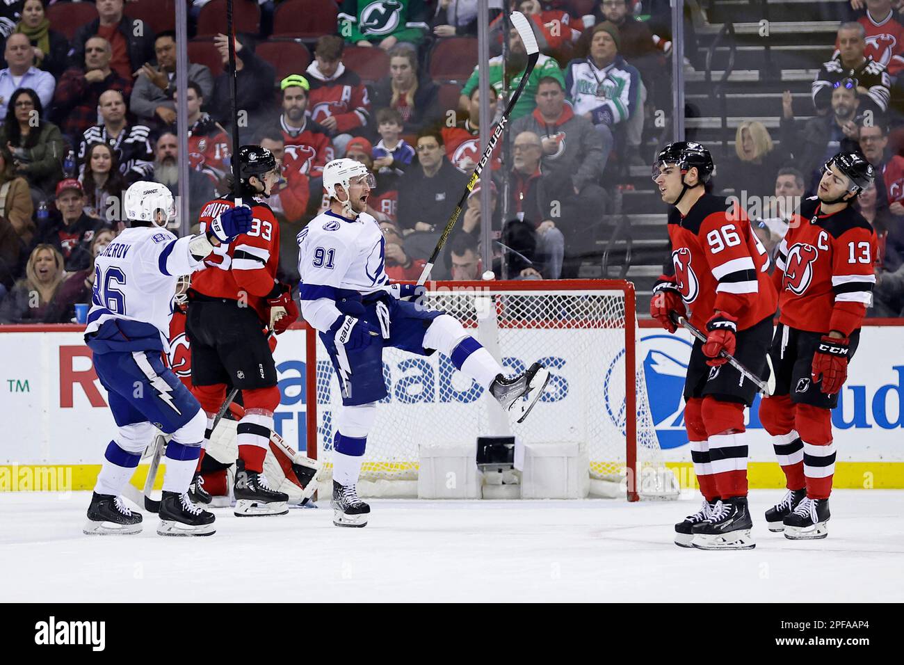 Tampa Bay Lightning center Steven Stamkos (91) celebrates his goal ...