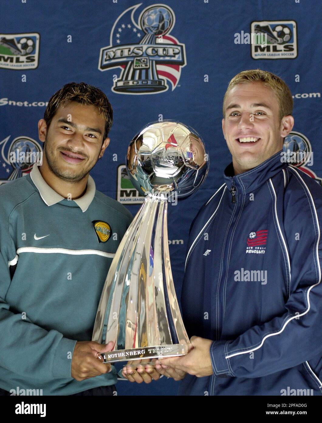 Los Angeles Galaxy forward Carlos Ruiz, of Guatemala, left, and New ...