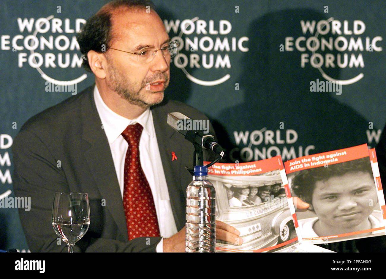 Peter Piot, executive director of Joint United Nations Program on HIV ...