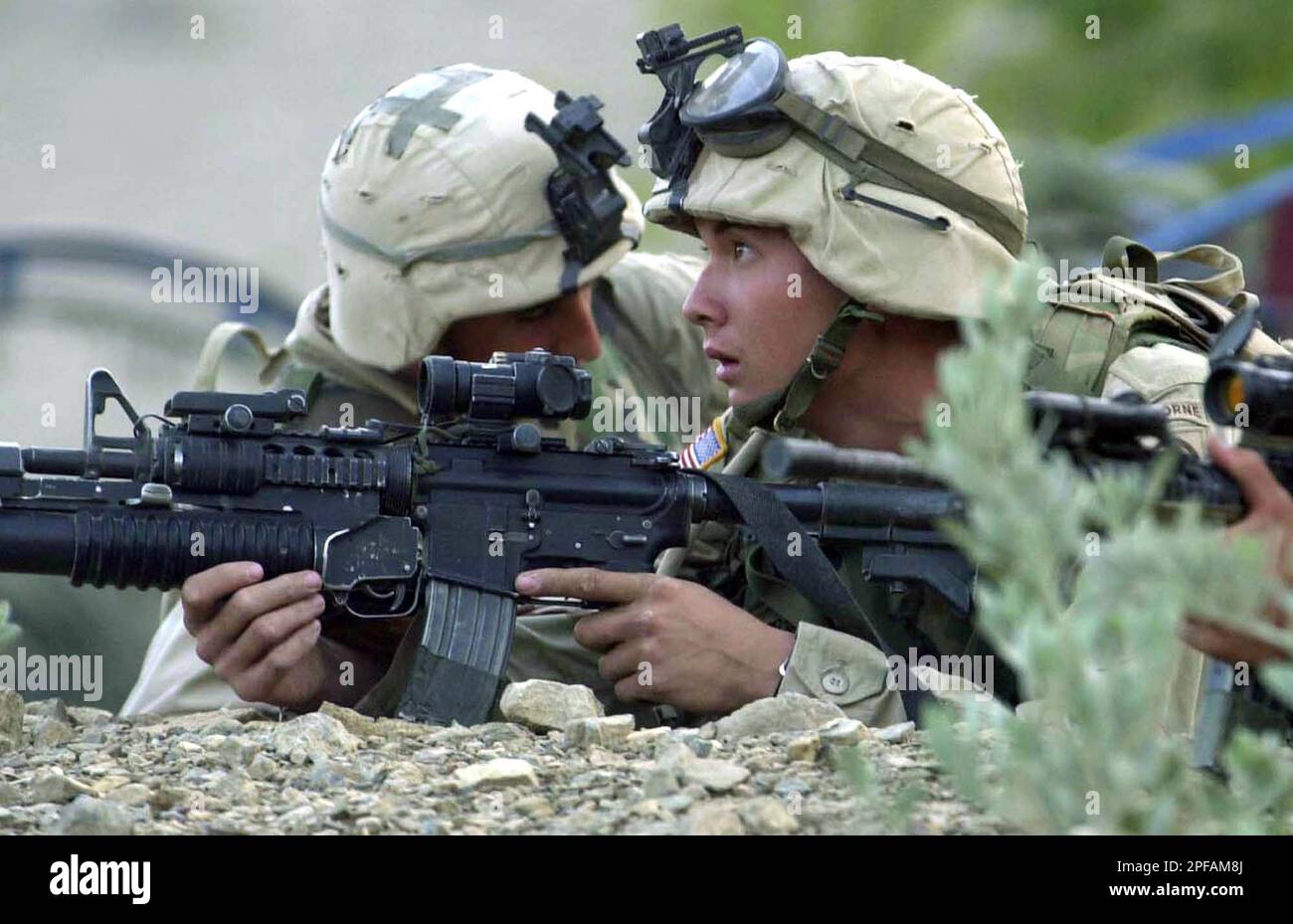 U.S. Army soldiers of Task Force Panther 82nd Airborne Division secure ...