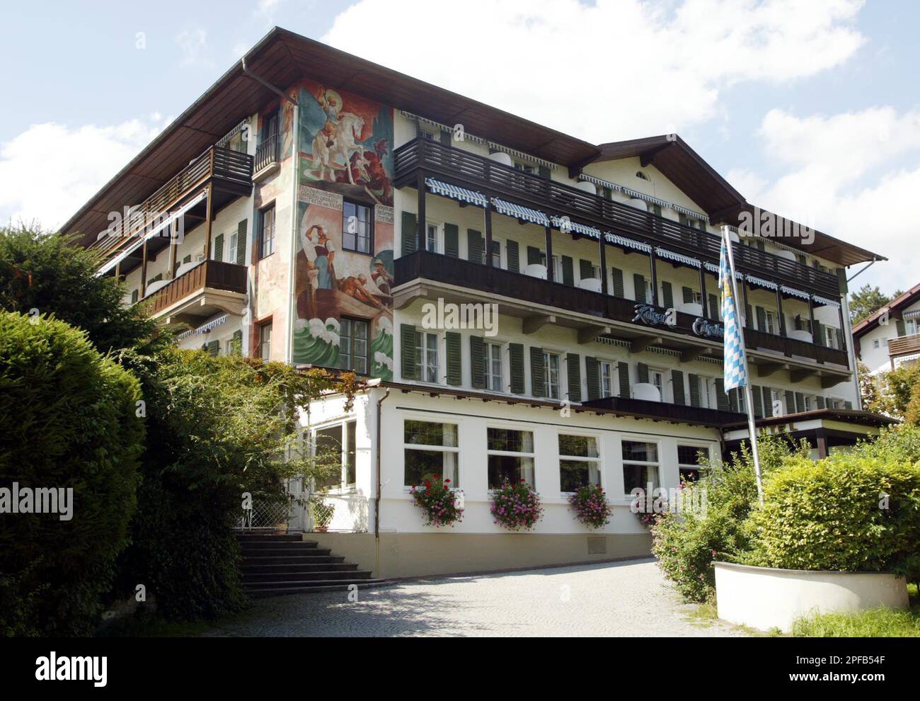 The hotel "Kaiserin Elisabeth" ('Empress Elisabeth') in Feldafing, 30 ...