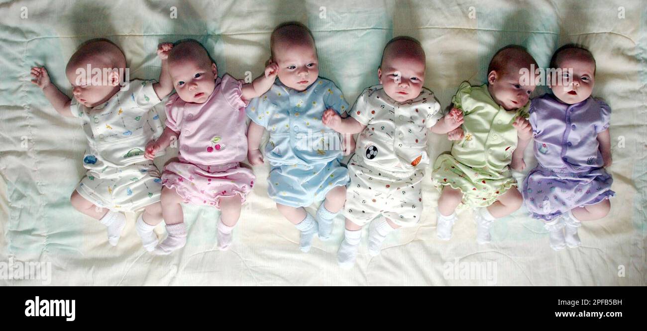 ** ADVANCE FOR AUG. 24-25 ** The sextuplets born to Sondra and Eldon ...