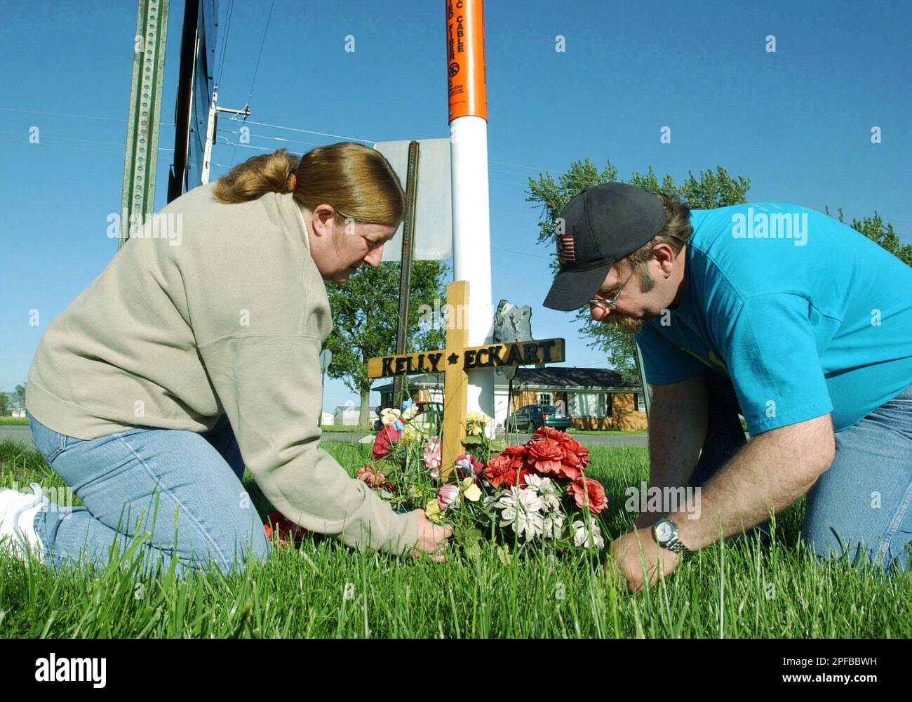 **ADVANCE FOR WEEKEND, MAY 25-27 ** Connie and Dale Sutton of Boggstown ...