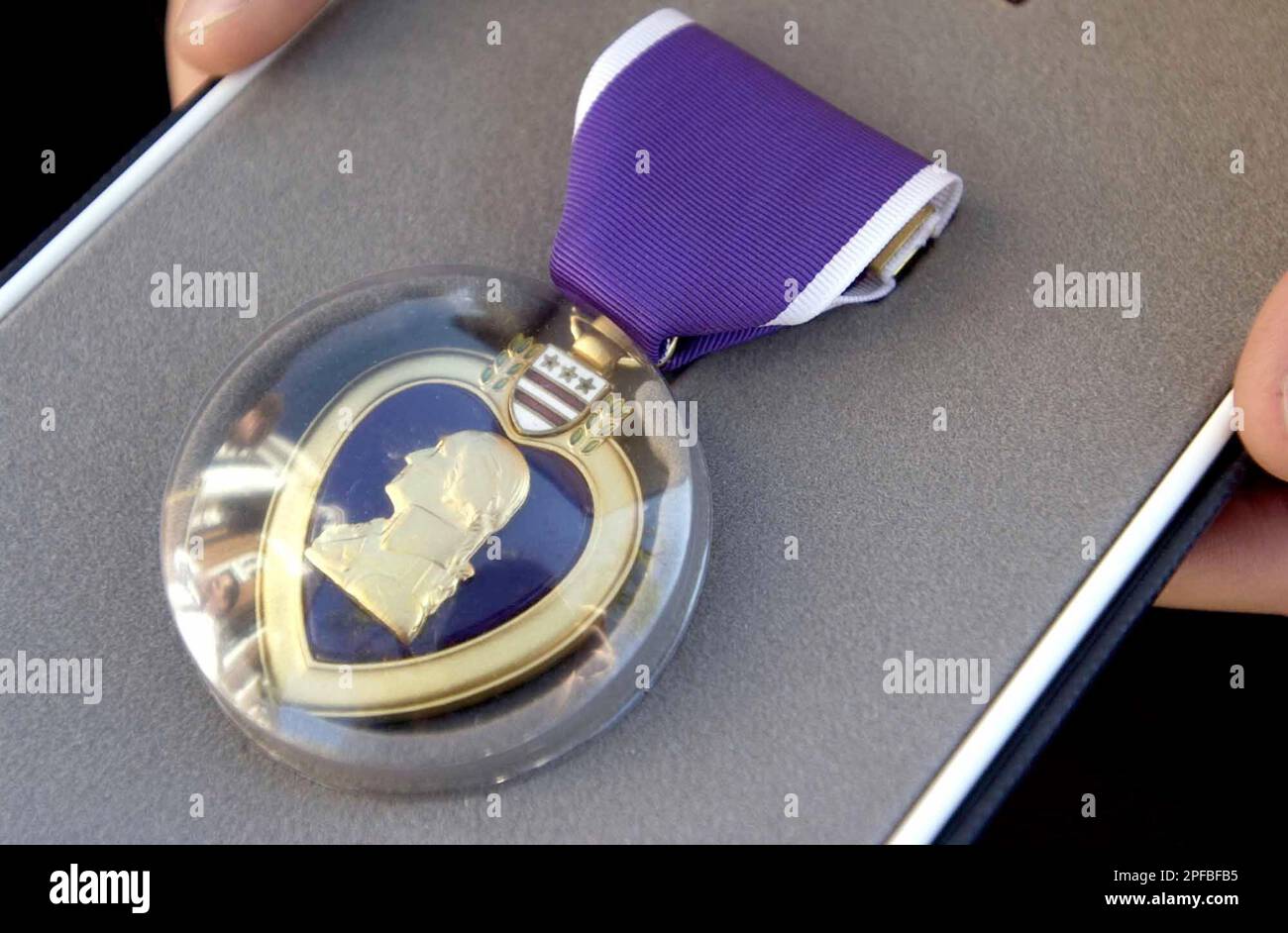 A Purple Heart shown here Wednesday, Nov. 14, 2001, in Culpeper, Va ...