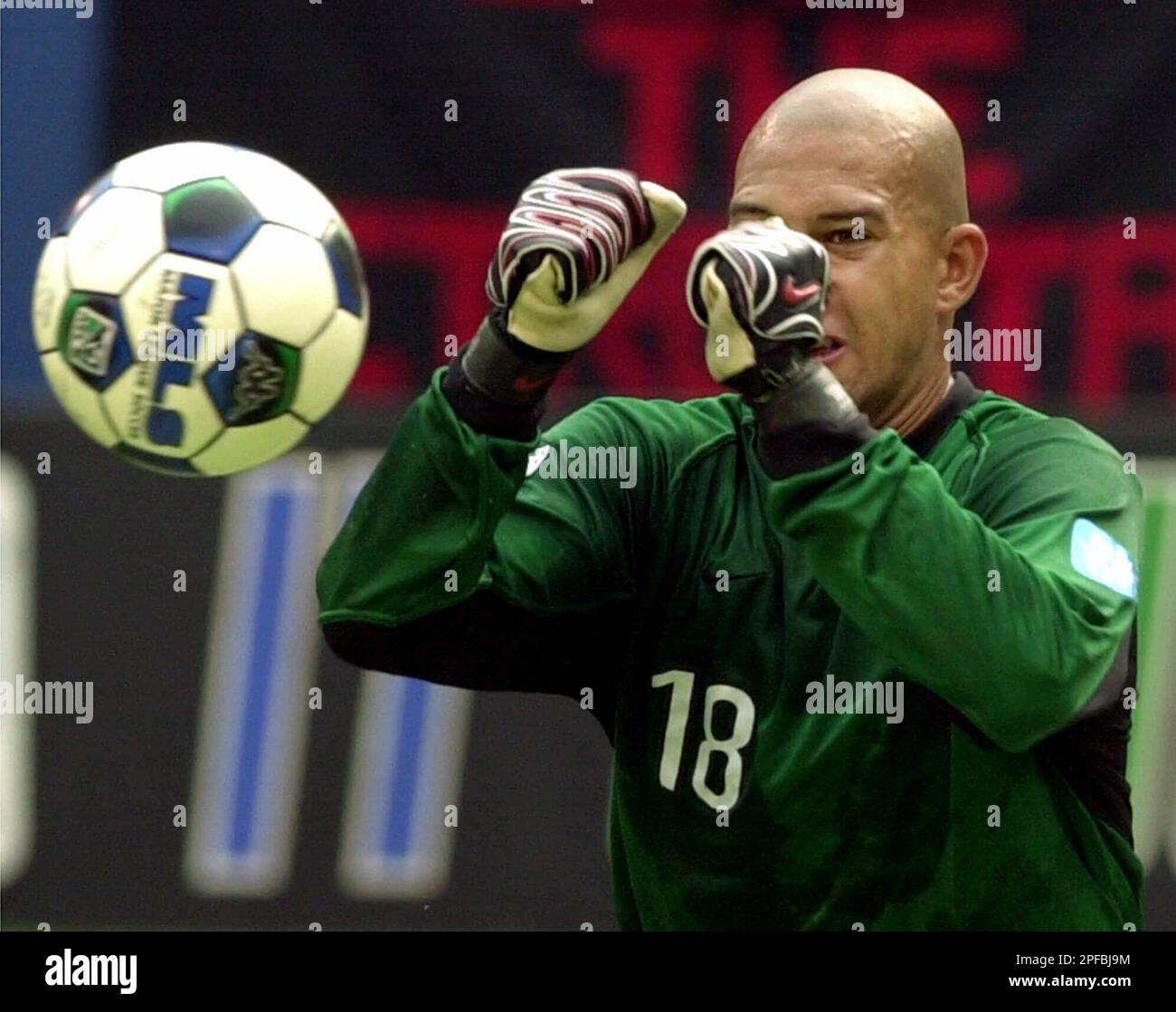 Tim Howard Metrostars Everton Goalkeeper Tim Howard Dismisses Rumours