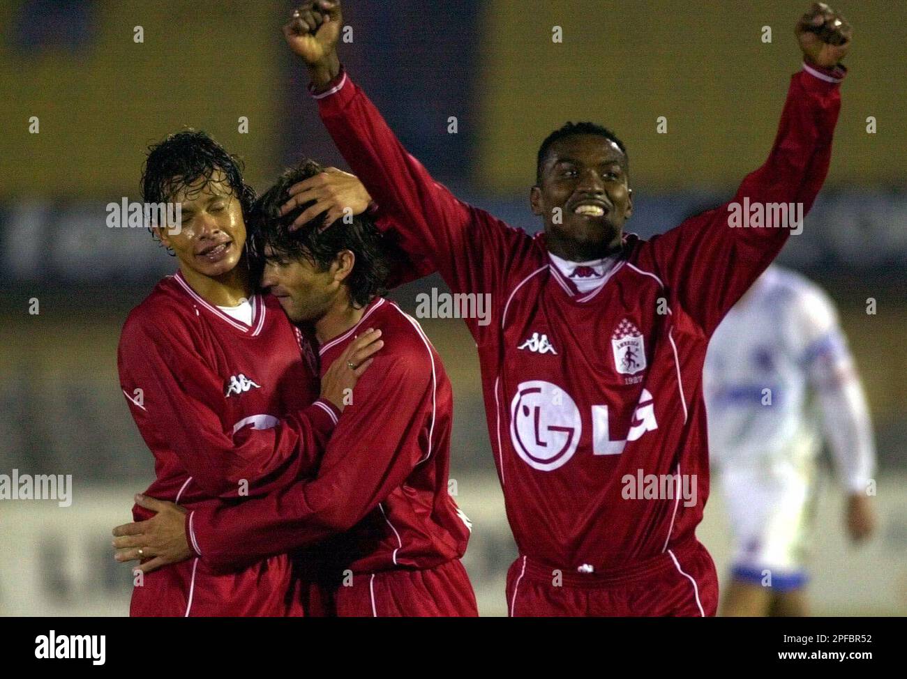 Players of the Colombia America De Cali, William Zapata, left ...
