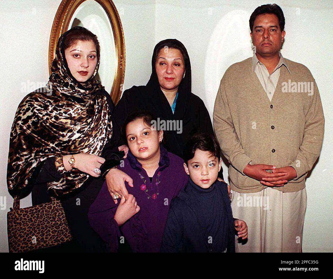 Kulsoom Sharif, center, wife of deposed Pakistani prime minister Nawaz ...