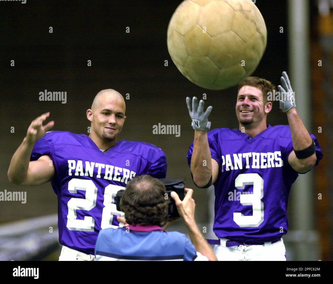 University of Northern Iowa tailback Adam Benge, left, of Ankeny, Iowa ...