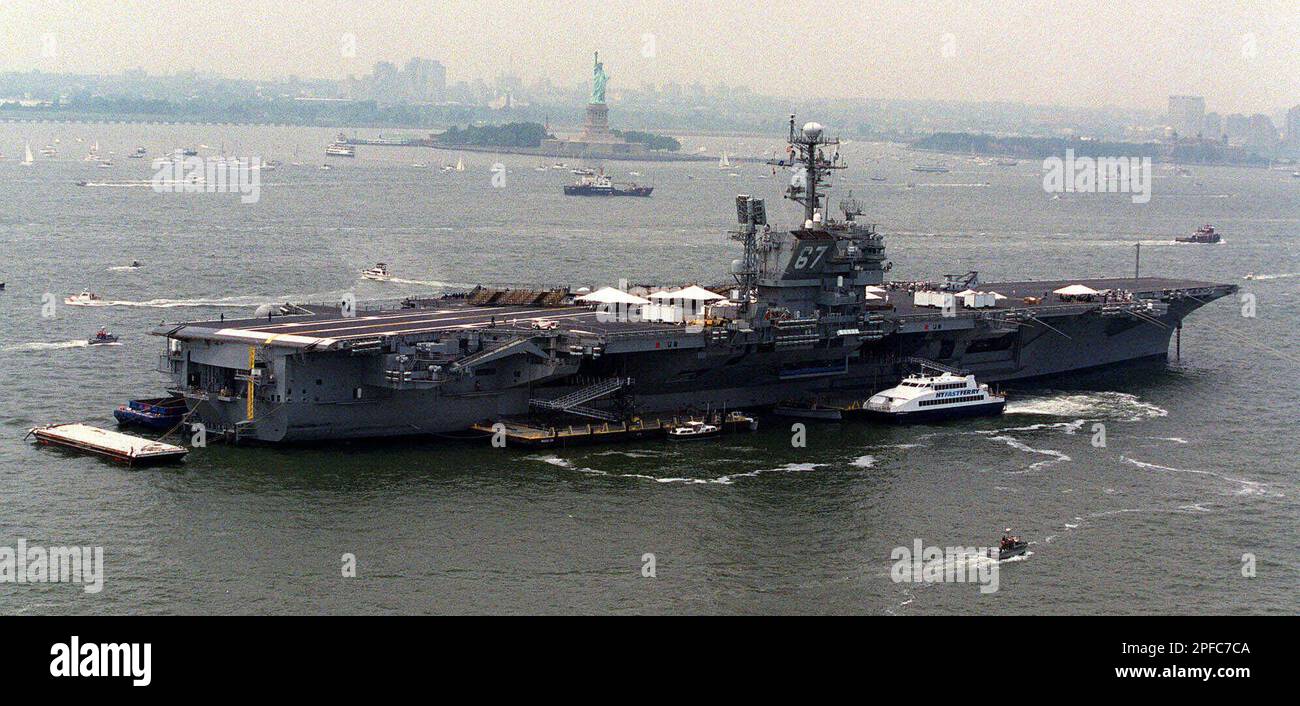 Naval aircraft carrier USS John F. Kennedy is anchored in New York ...