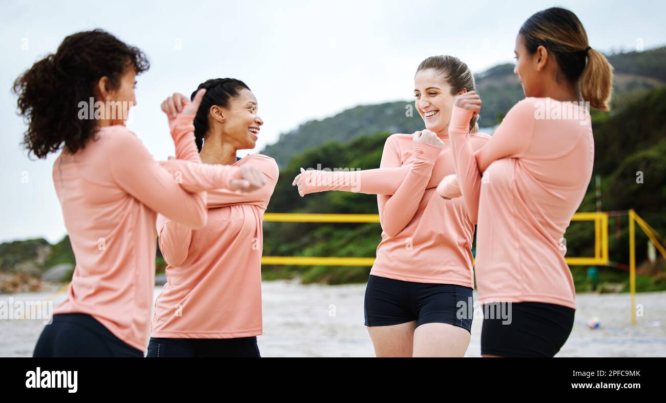 Youth volleyball practice hi-res stock photography and images - Alamy