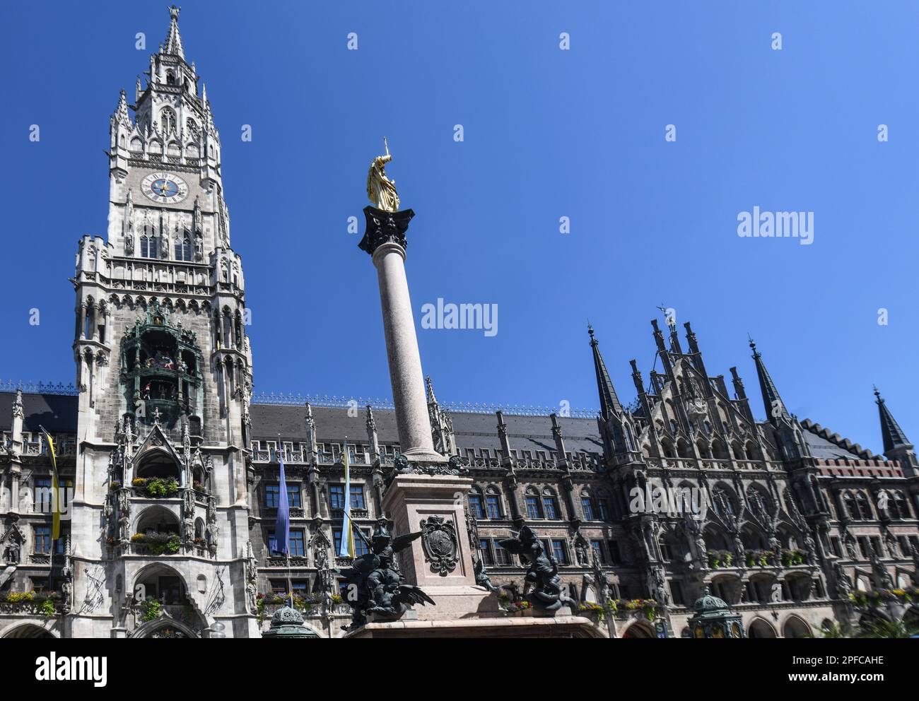 Munich City Hall (Rathaus) in Marienplatz, Germany Stock Photo - Alamy