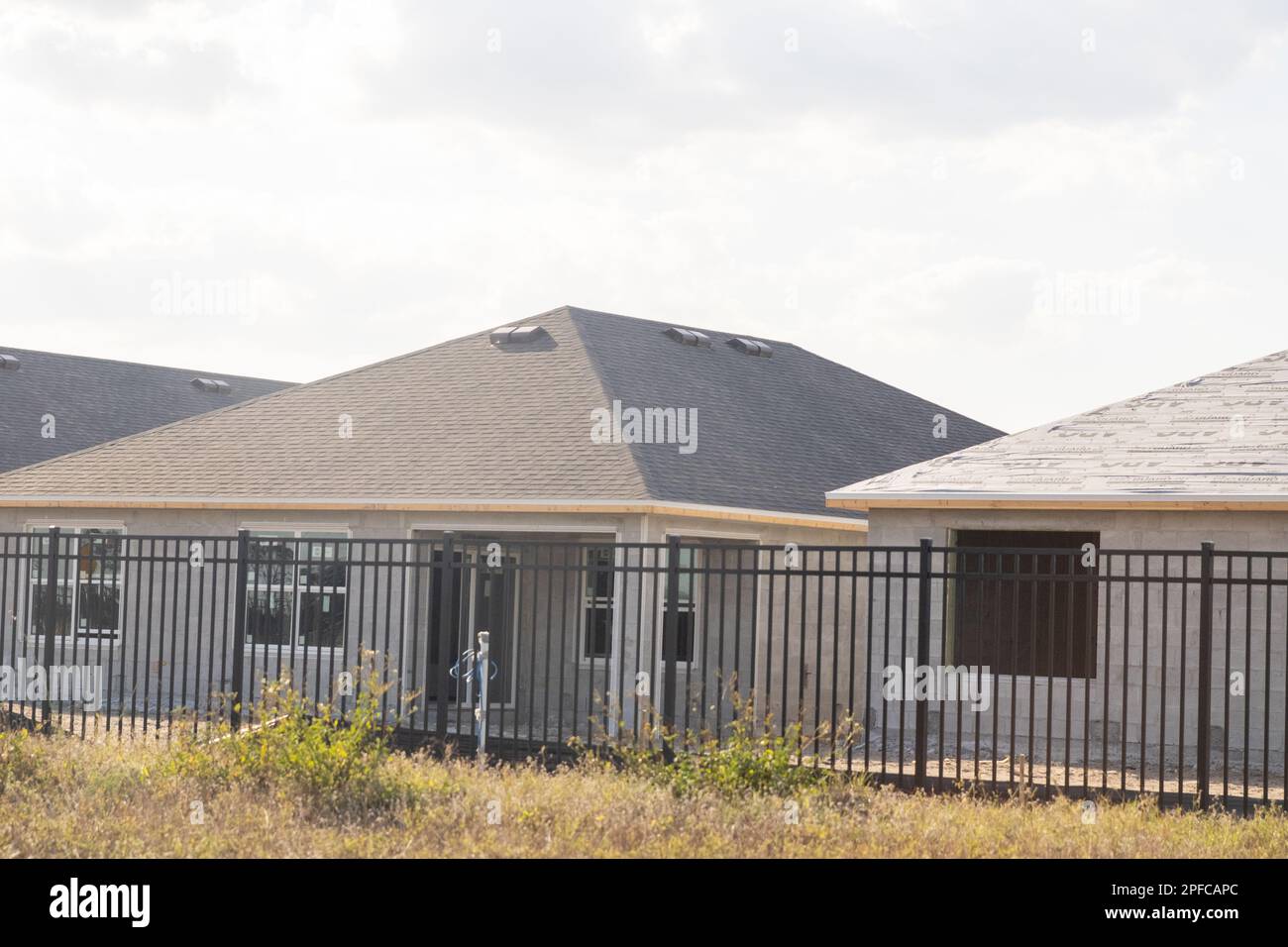 Rebuilding homes hi-res stock photography and images - Alamy