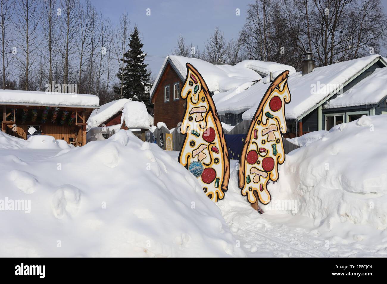 Arctic alaska village winter hi-res stock photography and images - Alamy