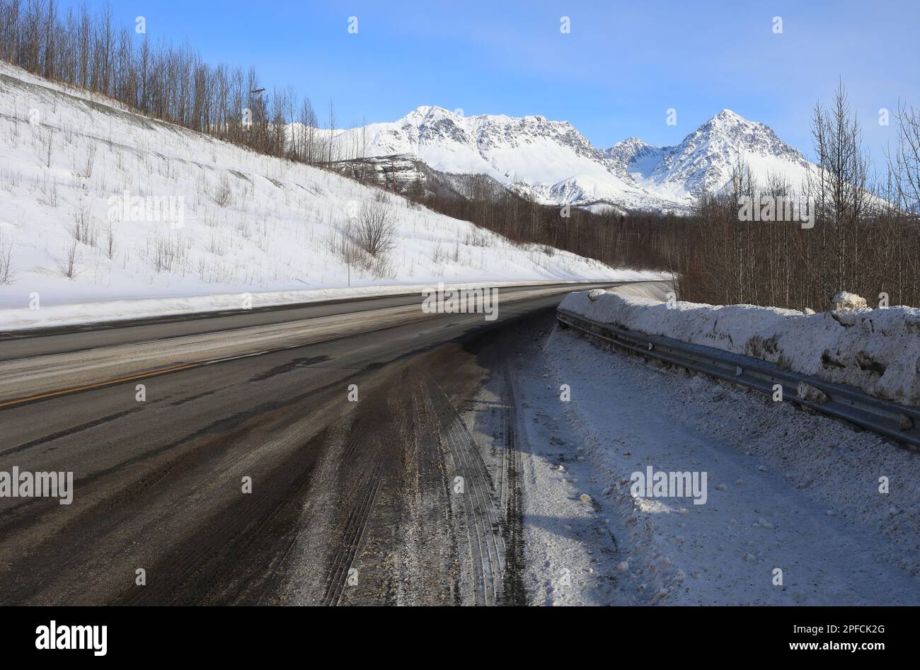 Winter road trip alaska hi-res stock photography and images - Alamy
