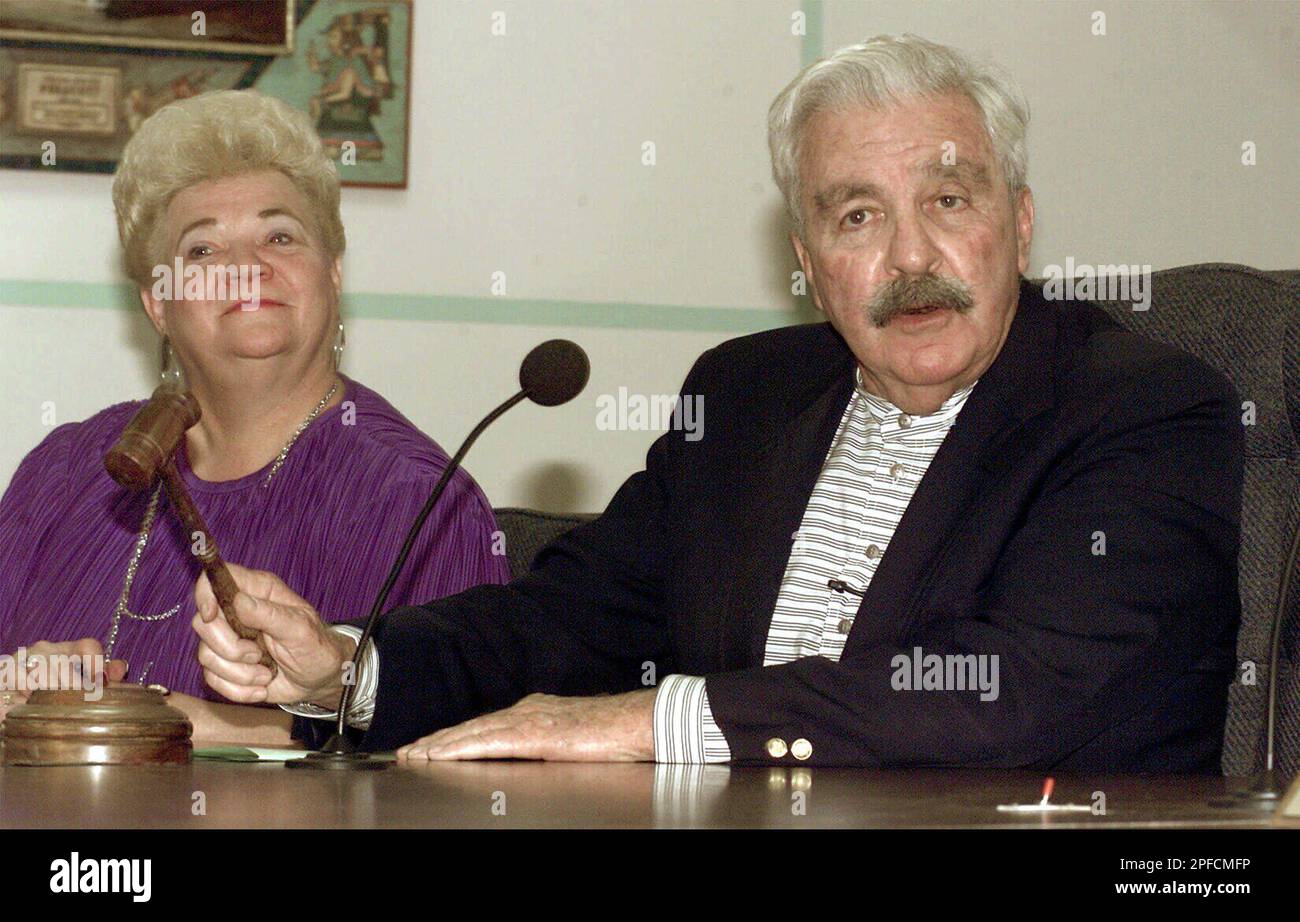 Mayor Sam Steiger uses his gavel for the first time after taking the ...
